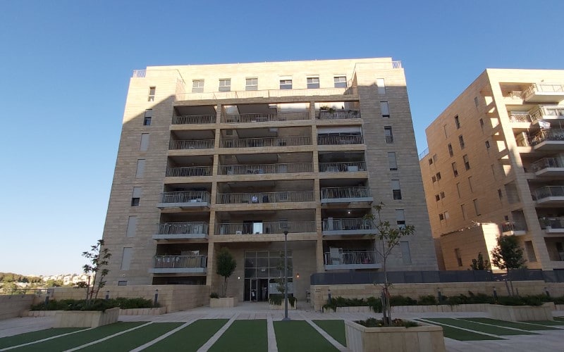 קרוב לעמק הצבאים, דירה חדשה במחיר מעולה - Ben Zimra Real Estate